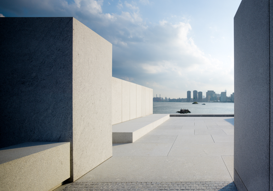 No Hoopla | Witold Rybczynski